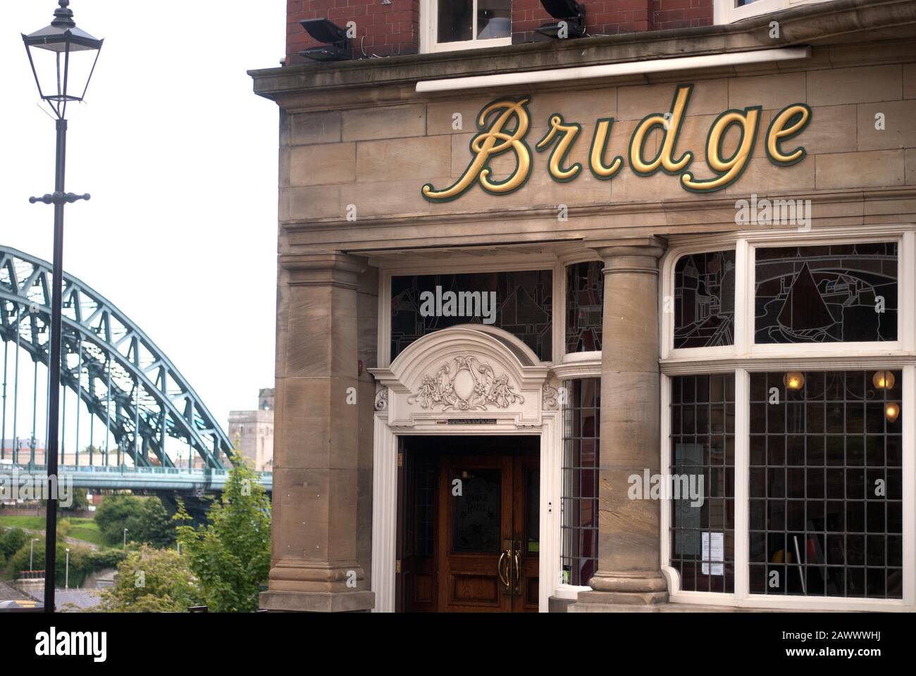 The Bridge pub, Newcastle-upon-Tyne Stock Photo - Alamy