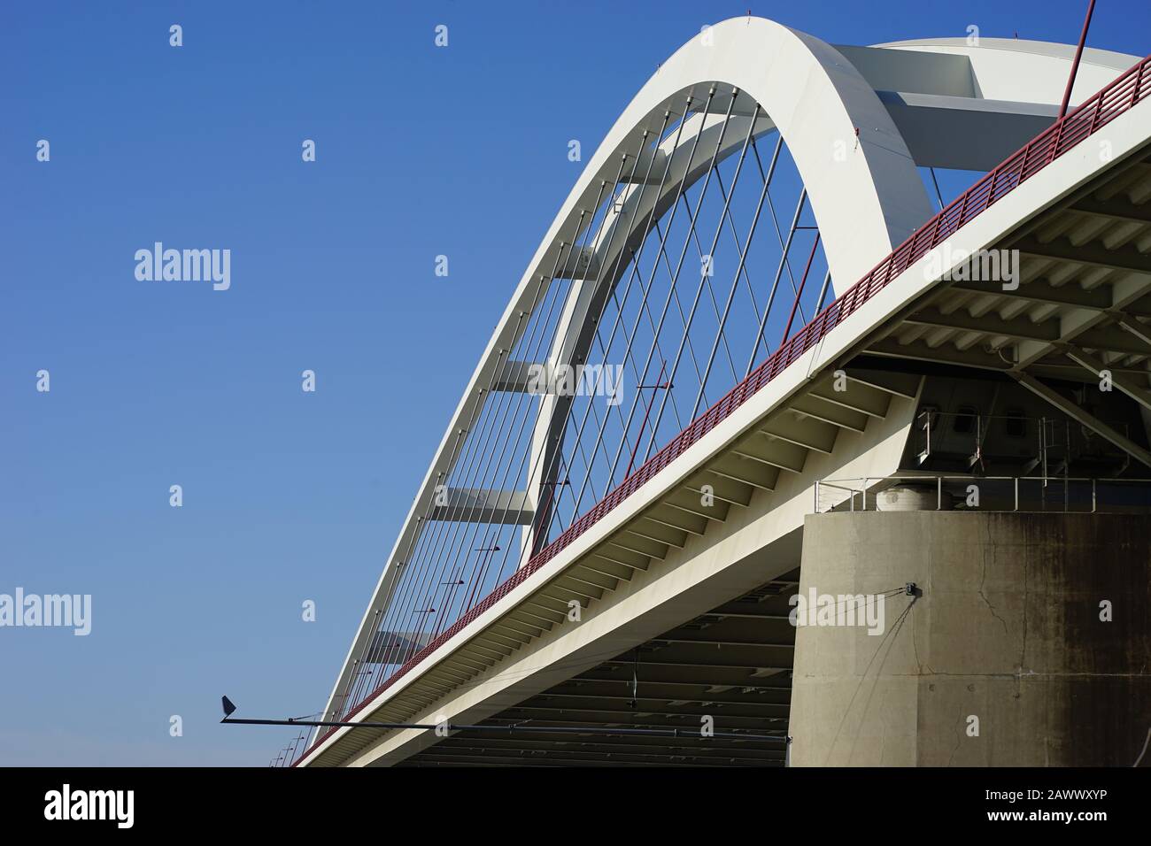 Pentele bridge hi-res stock photography and images - Alamy