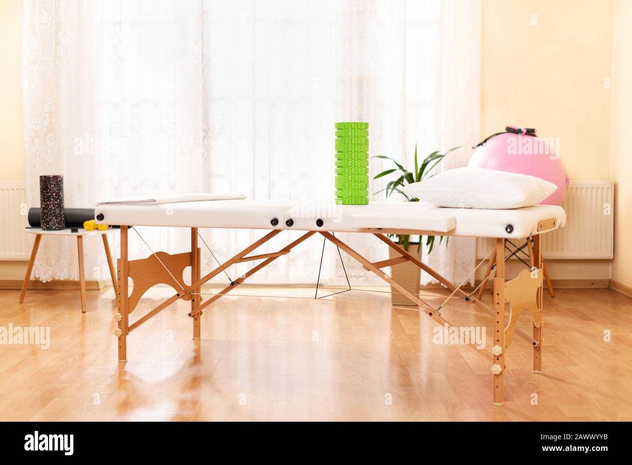 Physical therapy room hi-res stock photography and images - Alamy