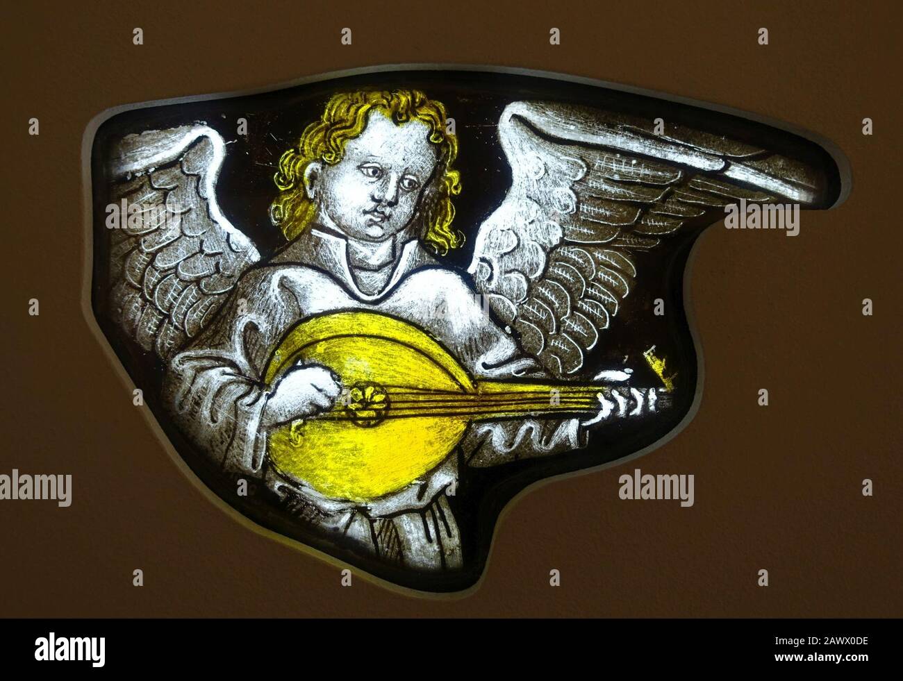 Angel playing the lute hi-res stock photography and images - Alamy