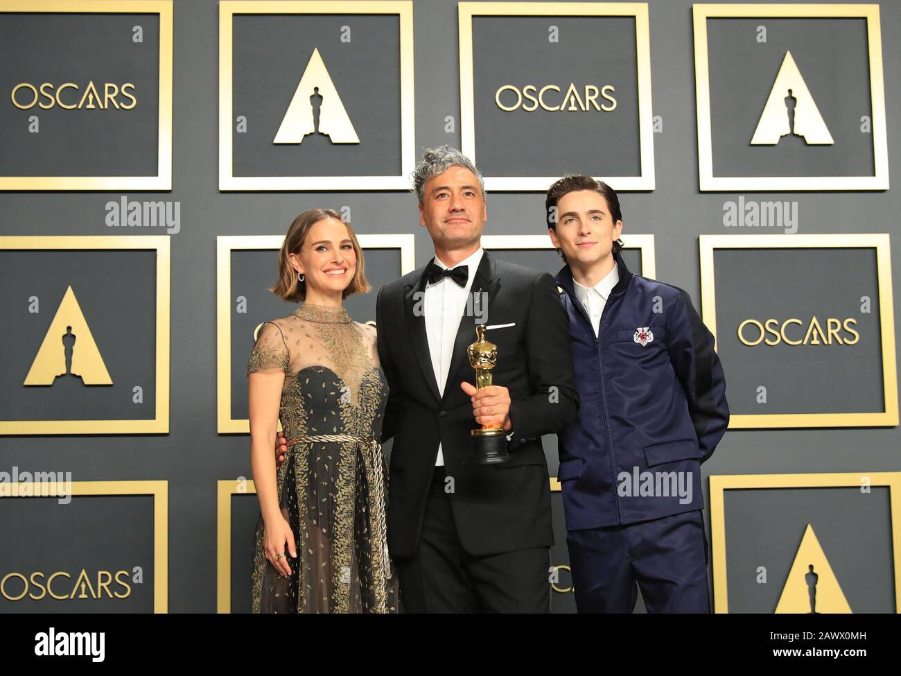 Los Angeles, USA. 9th Feb, 2020. Presenters Natalie Portman (L) and ...