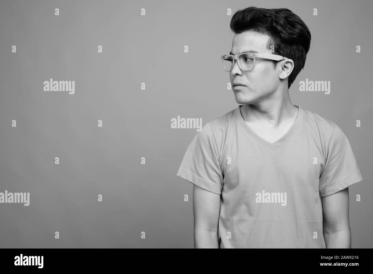 Side profile asian man Black and White Stock Photos & Images - Alamy