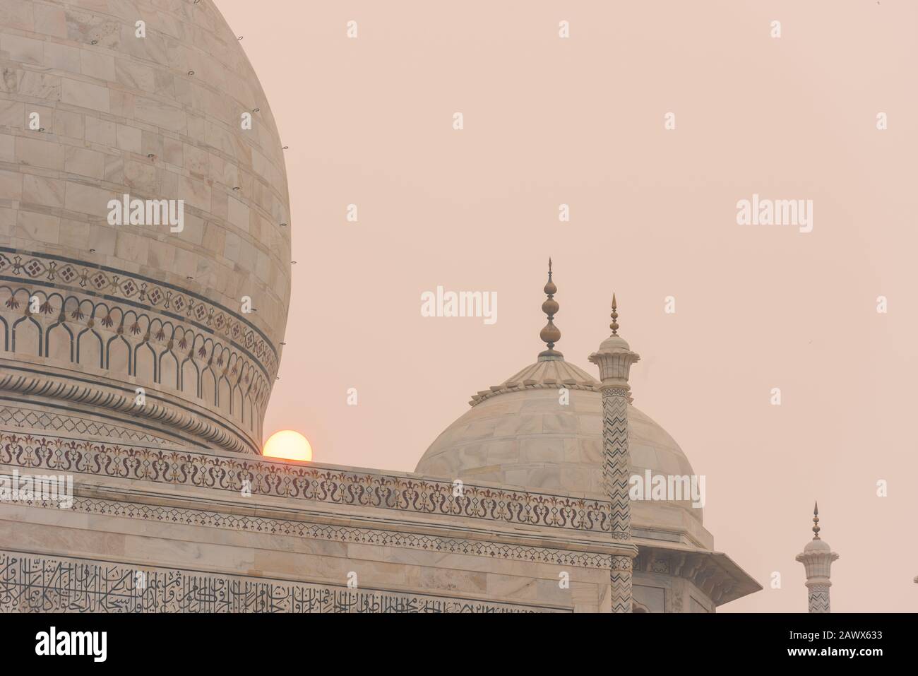 Small taj mahal hi-res stock photography and images - Alamy