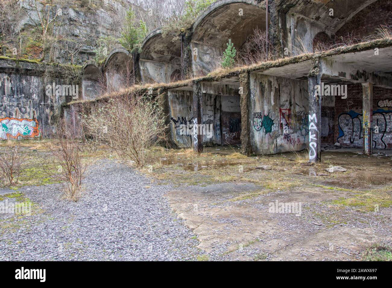 Underground bomb store hi-res stock photography and images - Alamy