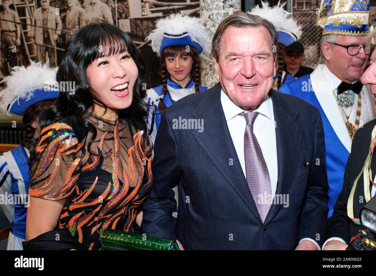Hanover, Deutschland. 08th Feb, 2020. Gerhard Schroder with his wife ...