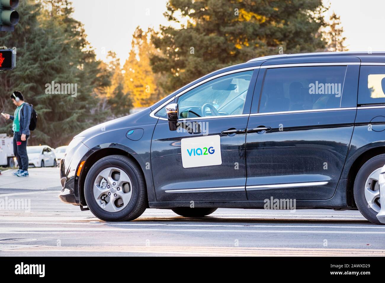 Car share bay hi-res stock photography and images - Alamy