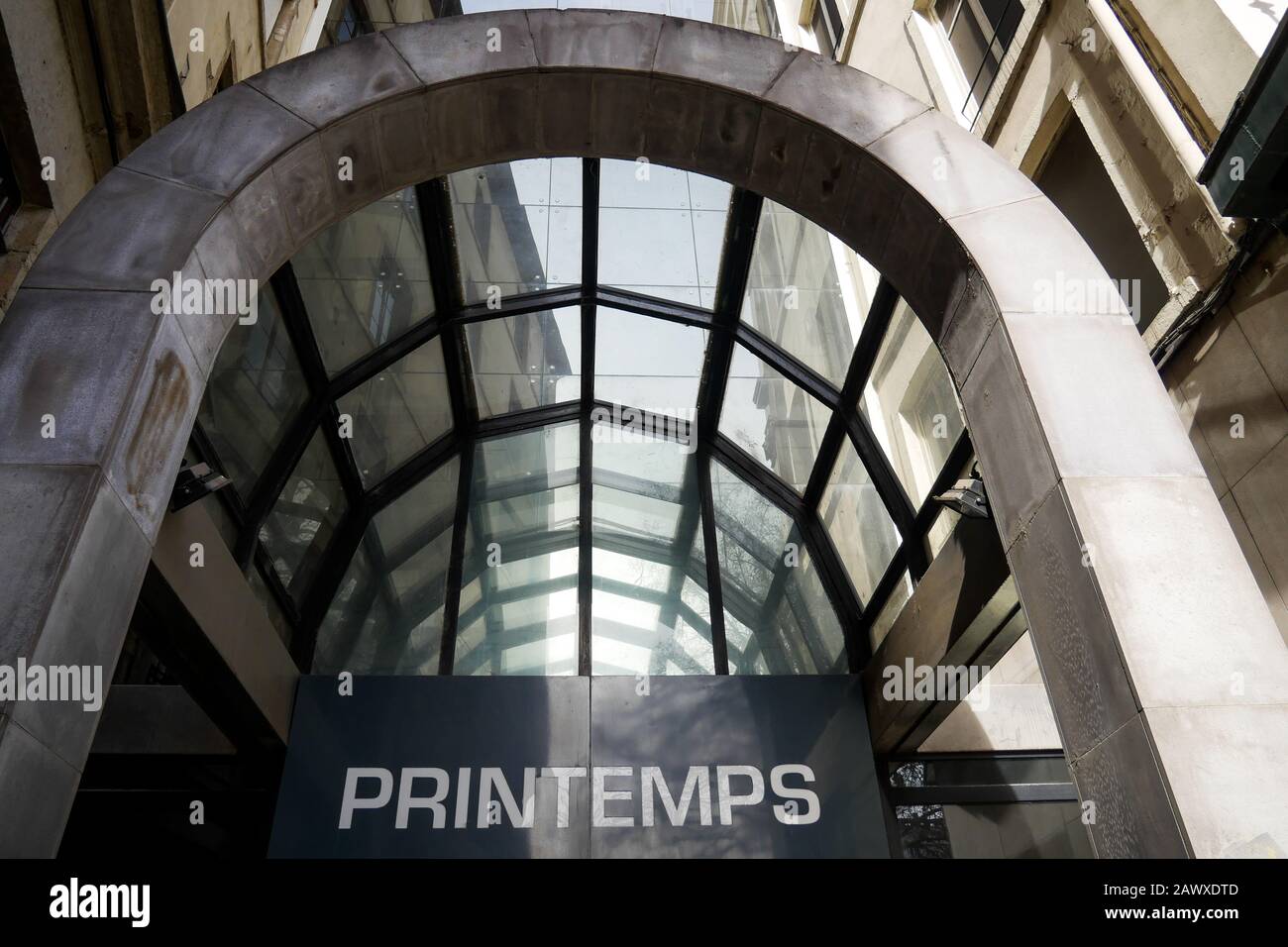Grand magasin printemps hi-res stock photography and images - Alamy