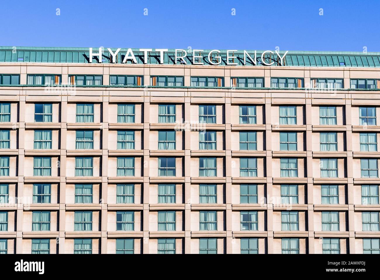 Hyatt regency logo hi-res stock photography and images - Alamy