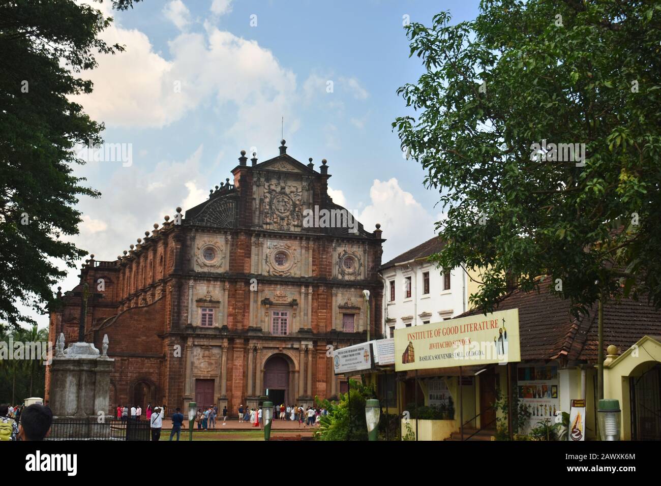 Basilica of Bom Jesus church in goa, India Stock Photo - Alamy