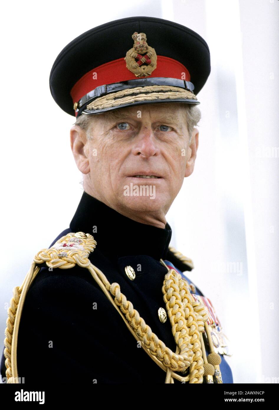 Prince philip uniform hi-res stock photography and images - Alamy