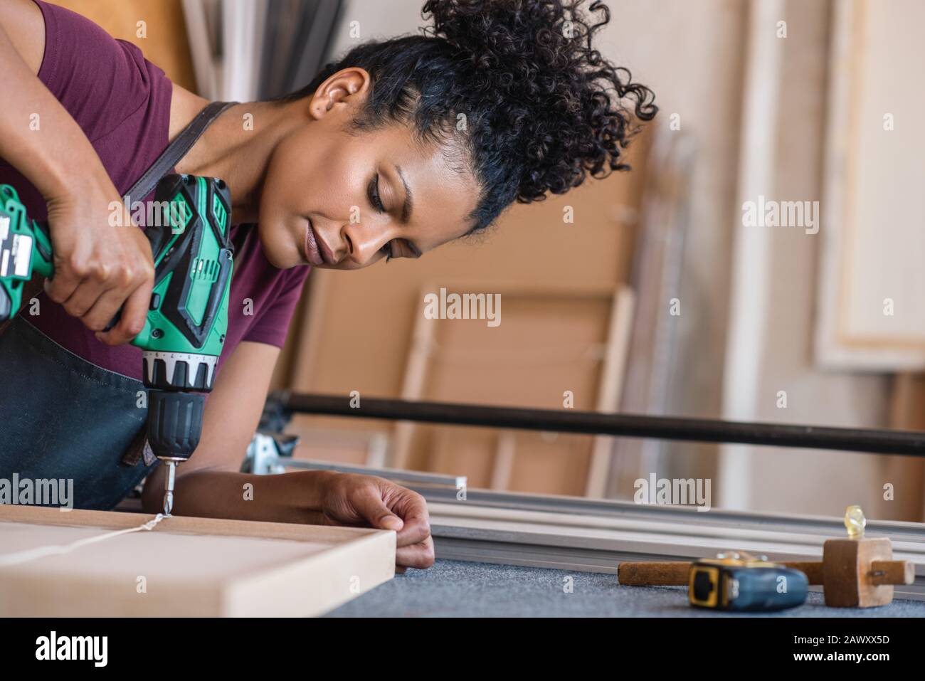 Assembling hi-res stock photography and images - Alamy