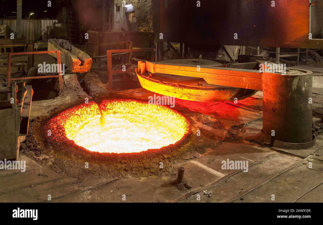 Molten iron blast furnace hi-res stock photography and images - Alamy