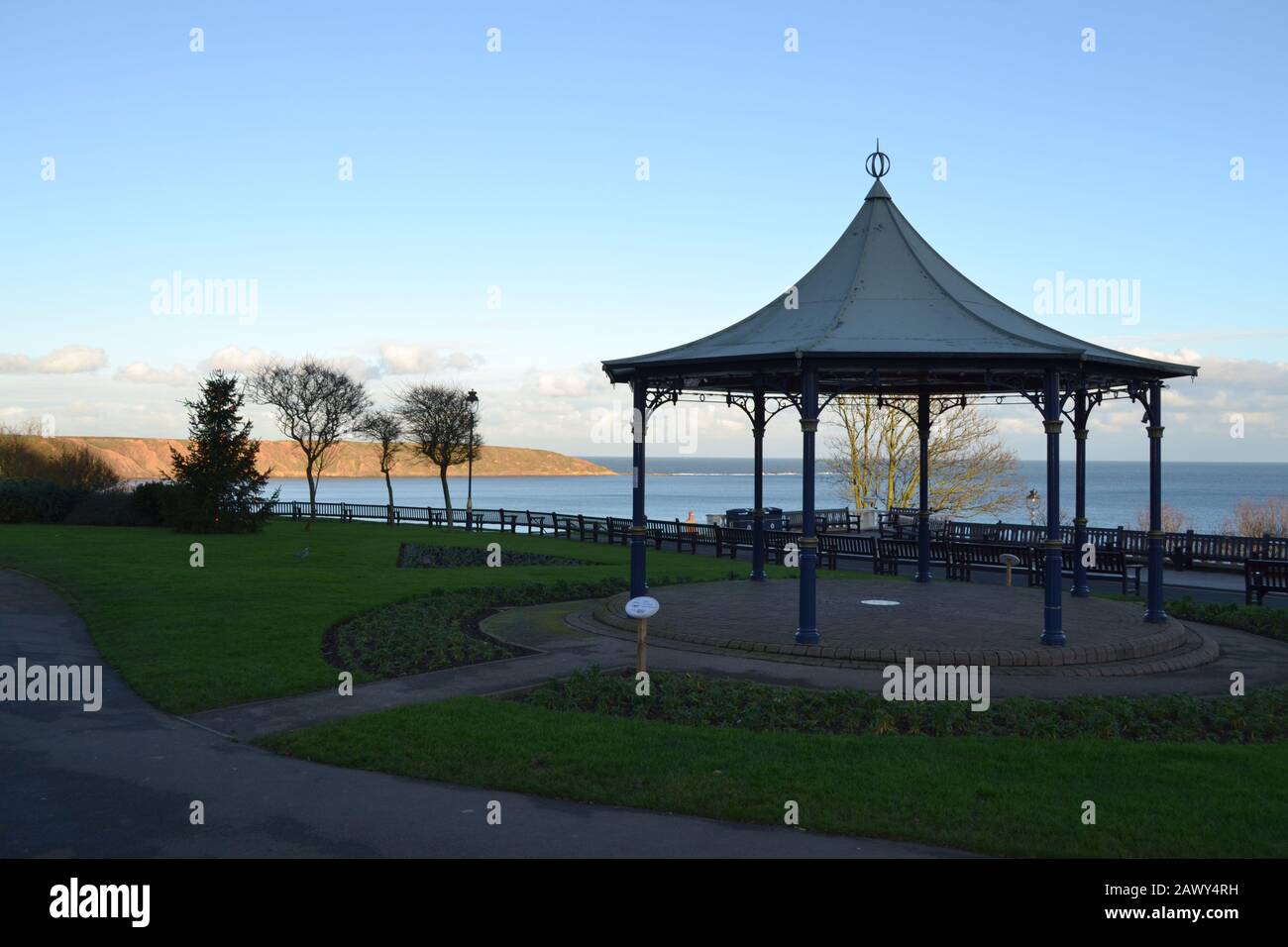 Filey yorkshire crescent hi-res stock photography and images - Alamy