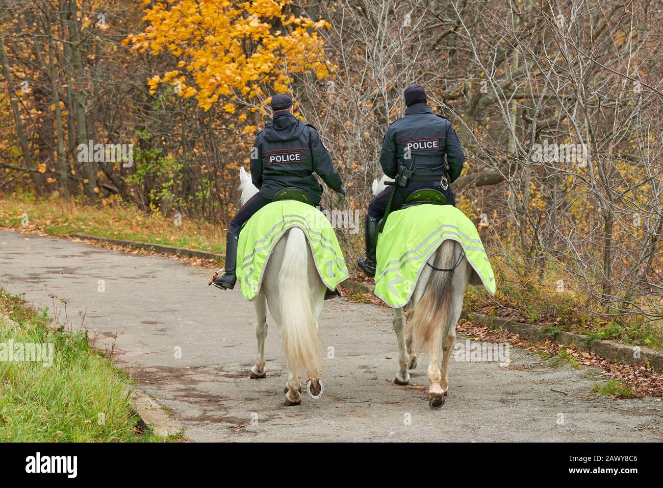 Lapd uniform hi-res stock photography and images - Alamy