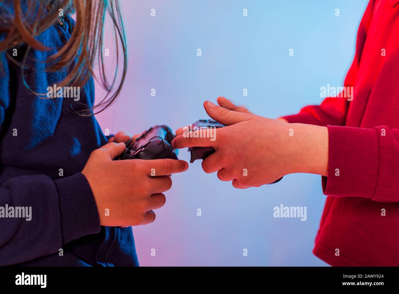 Hand holding playstation controller hi-res stock photography and images ...