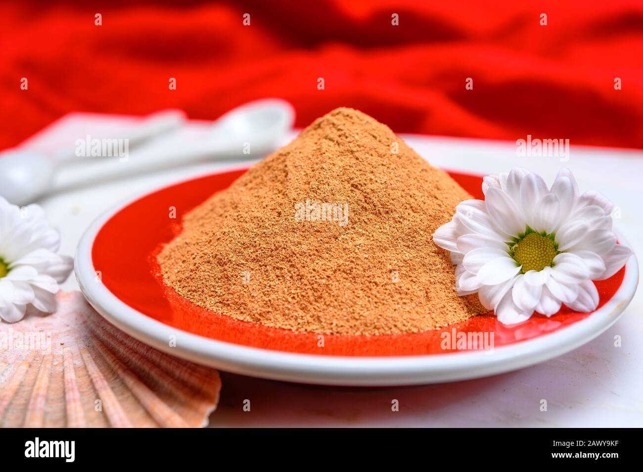 Healthy mud for body and hair treatment ingredient, natural organic red ...