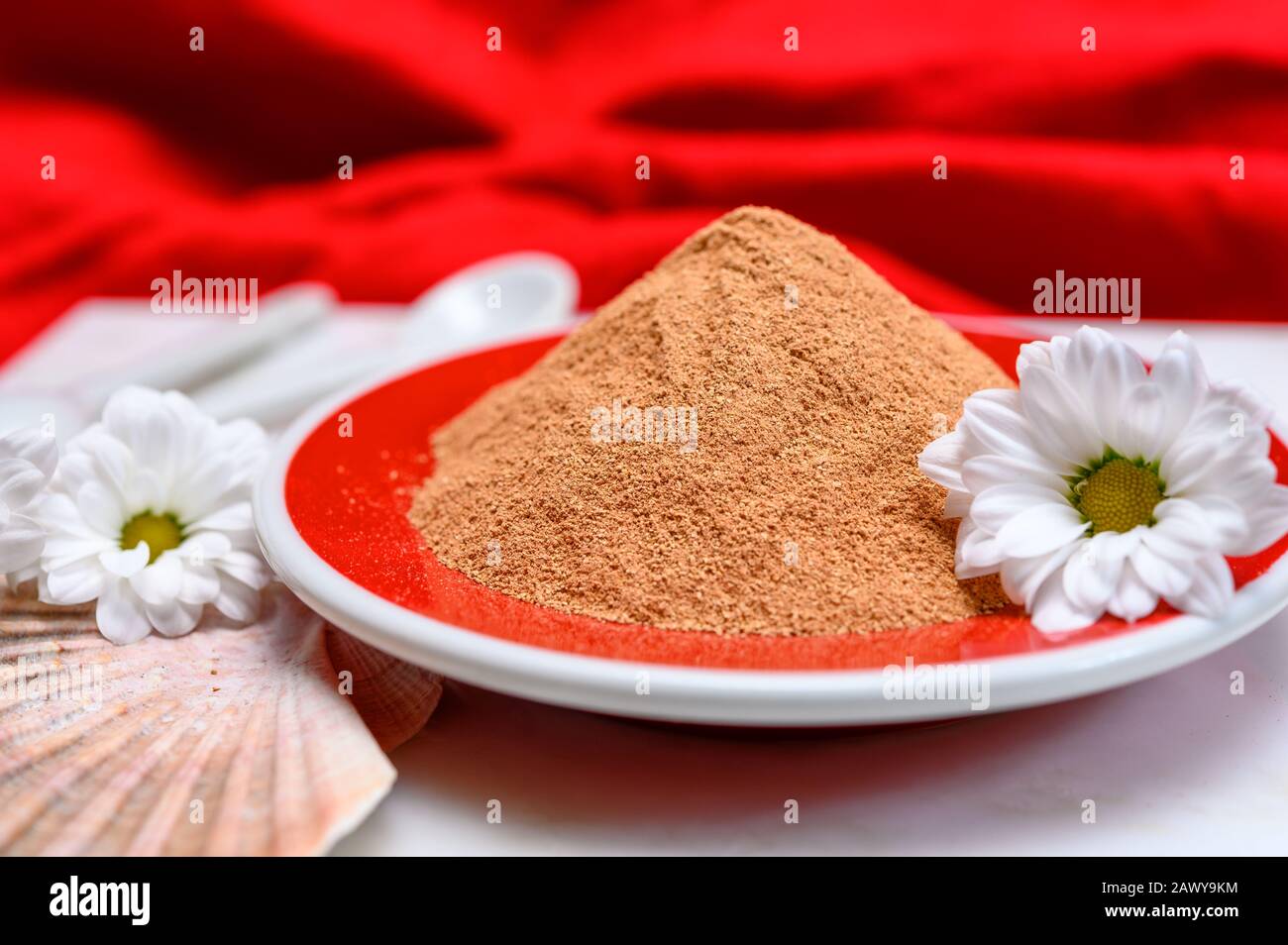 Healthy mud for body and hair treatment ingredient, natural organic red ...