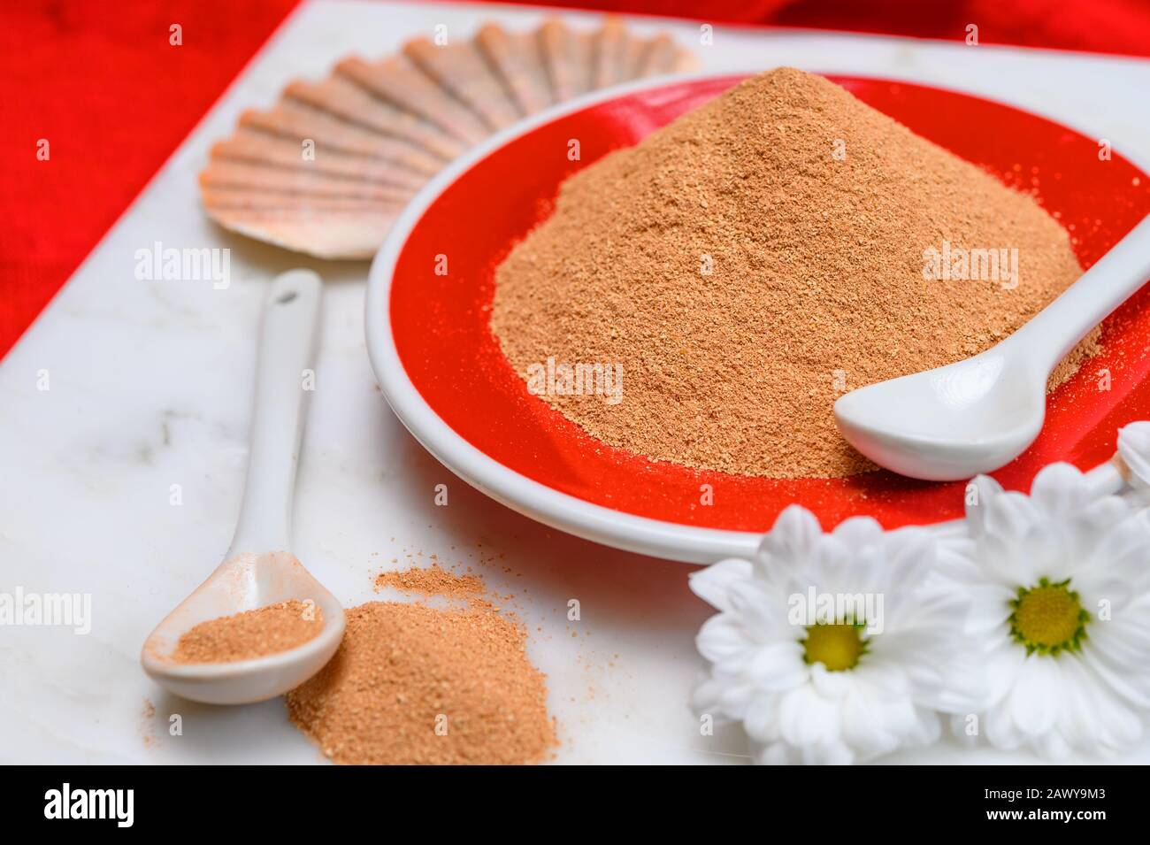 Healthy mud for body and hair treatment ingredient, natural organic red ...