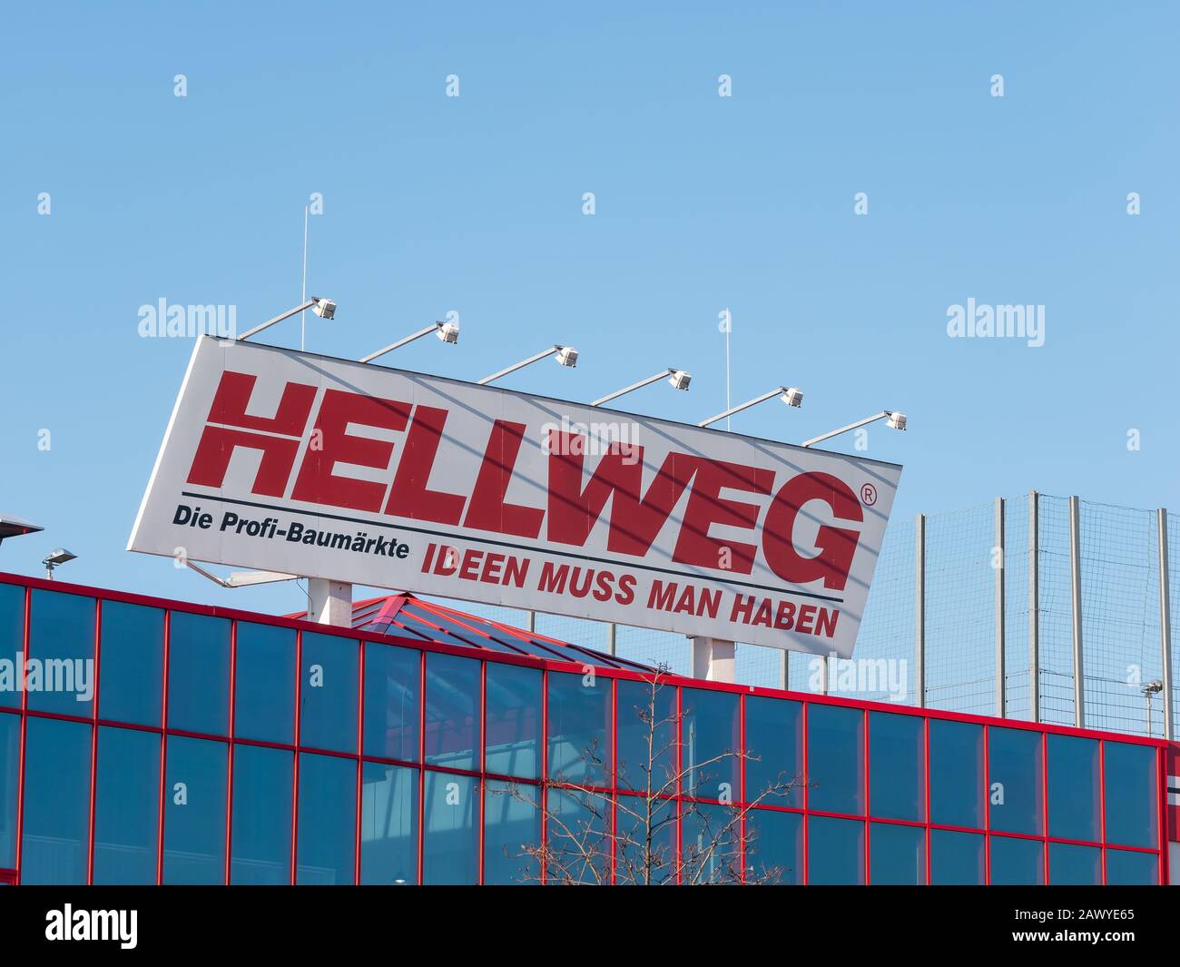 Hellweg logo hi-res stock photography and images - Alamy