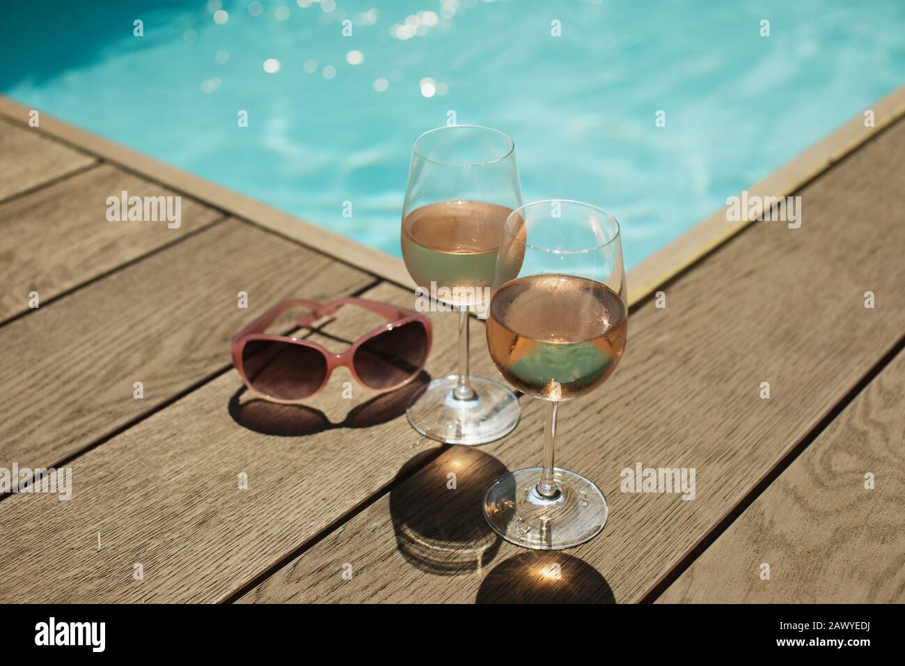 Rose wine swimming pool hi-res stock photography and images - Alamy