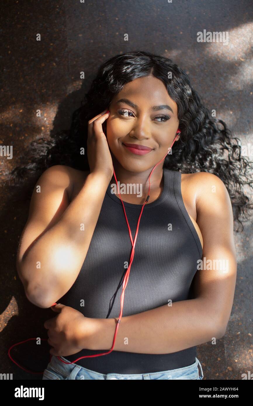 African woman music hi-res stock photography and images - Alamy