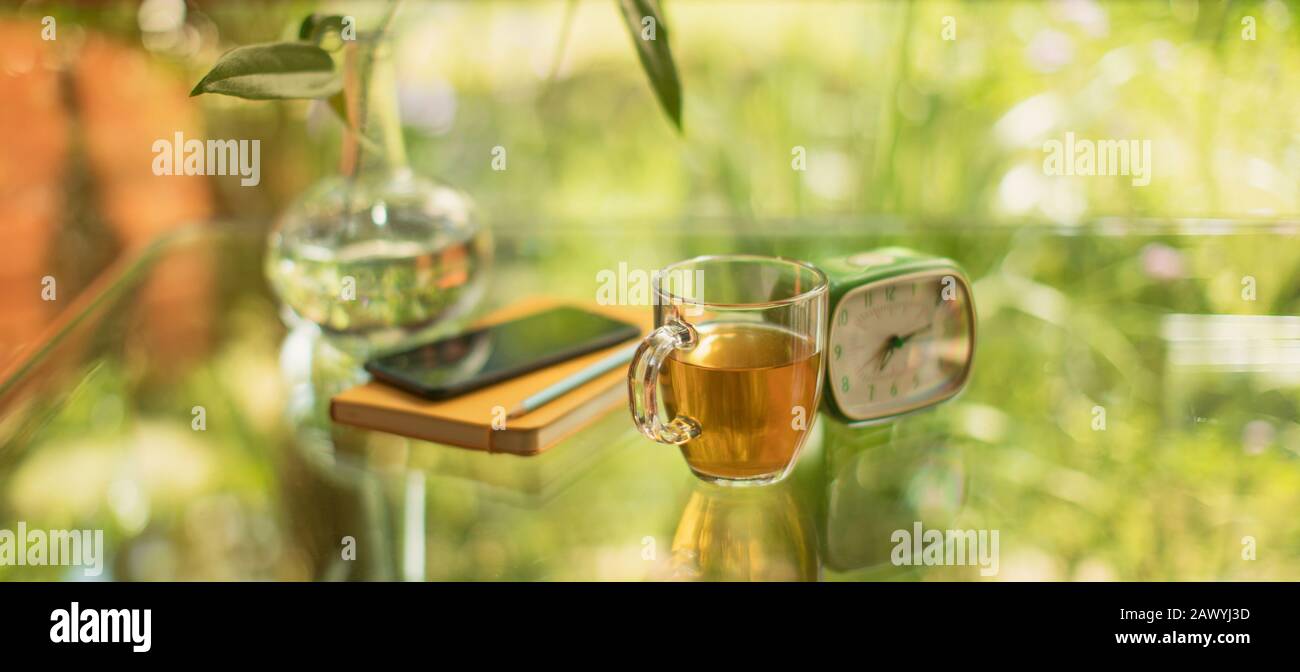 Cell clock hi-res stock photography and images - Alamy