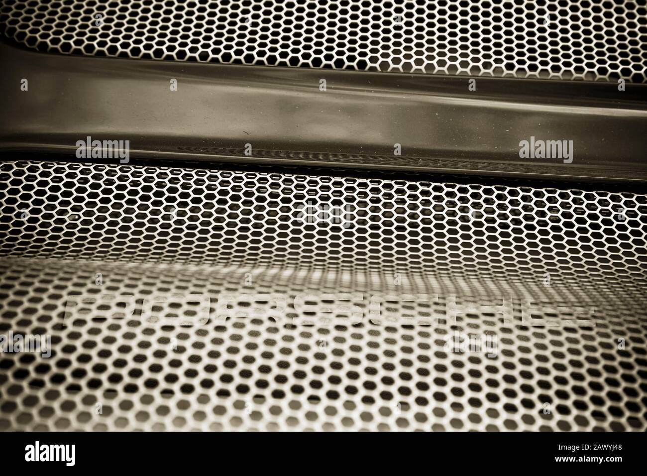 Engine grill hi-res stock photography and images - Alamy