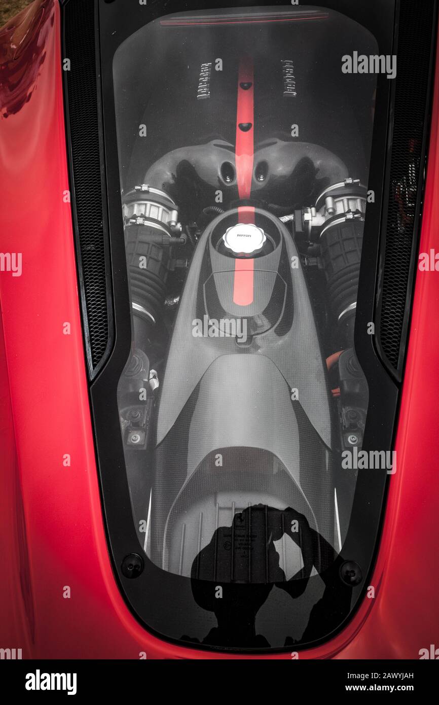 Close-up of the engine of a 2003 Ferrari Enzo supercar Stock Photo - Alamy