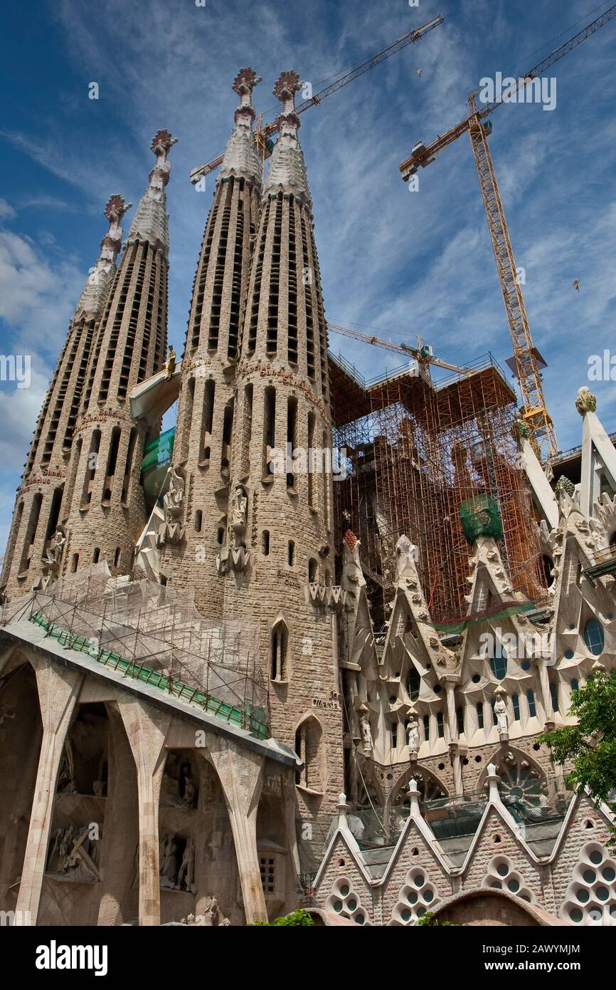 Construction on Sagrada Familia Steeples Stock Photo - Alamy