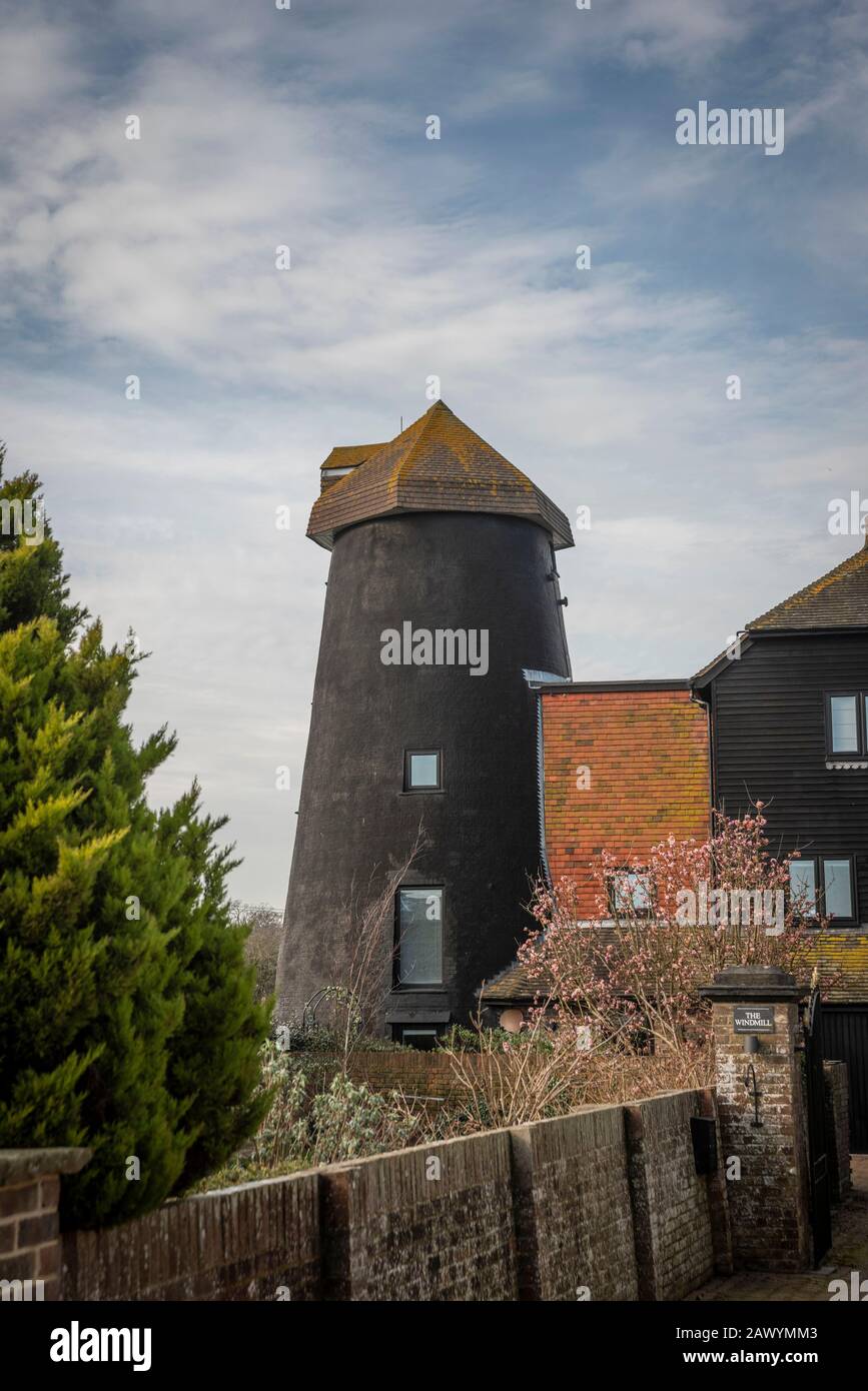 English wind mill hi-res stock photography and images - Alamy
