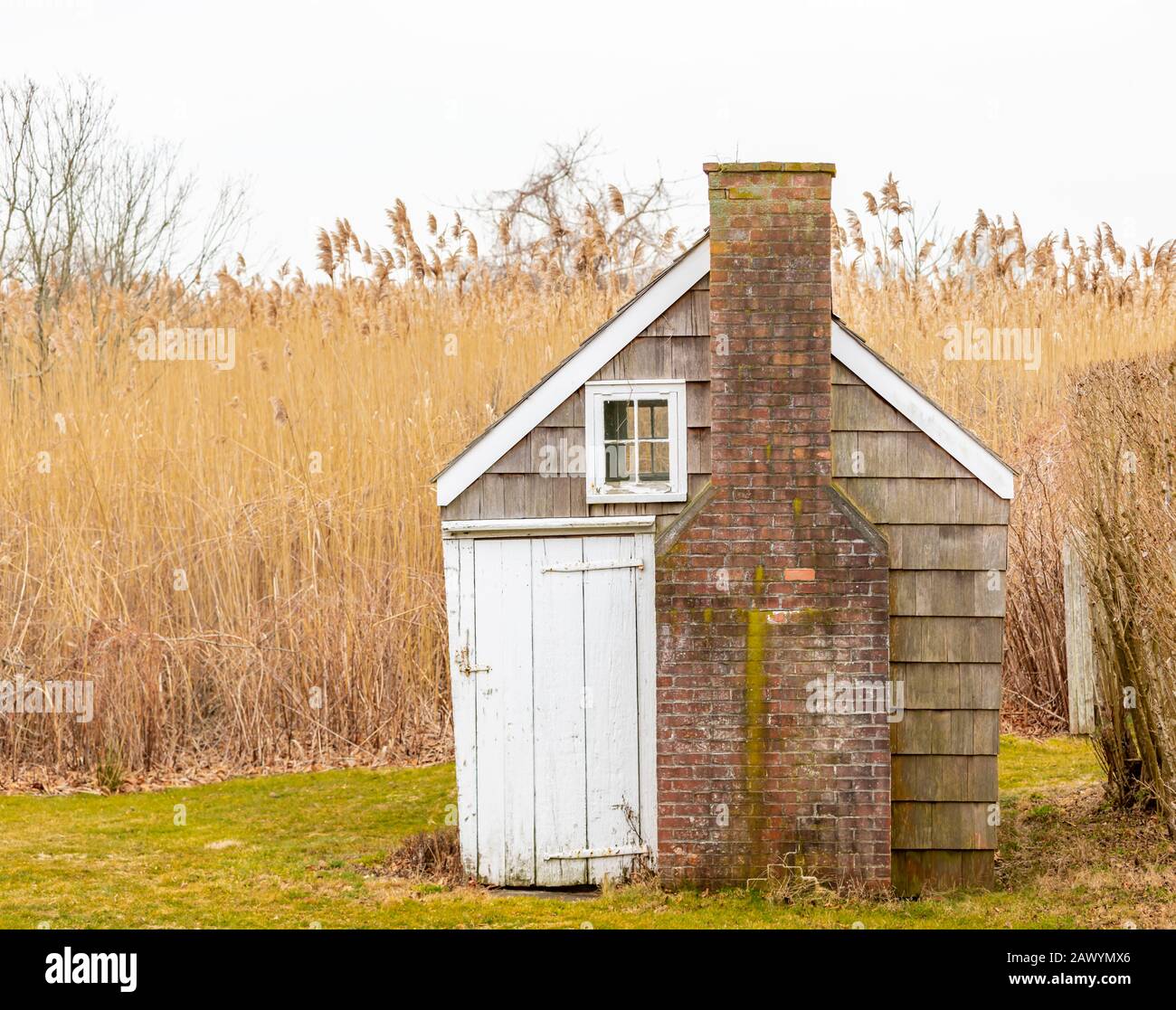 Building built single house hi-res stock photography and images - Alamy