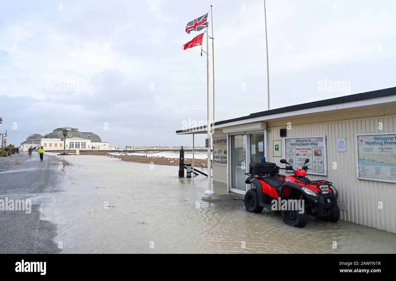 Office floods uk hi-res stock photography and images - Alamy