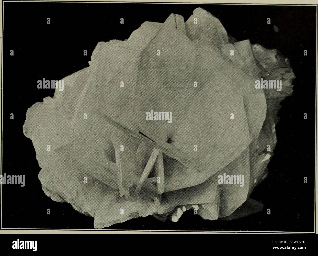 420 tons hi-res stock photography and images - Alamy