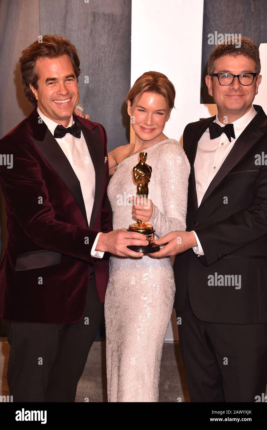 BEVERLY HILLS, CA - FEBRUARY 09: Rupert Goold, Renee Zellweger and ...