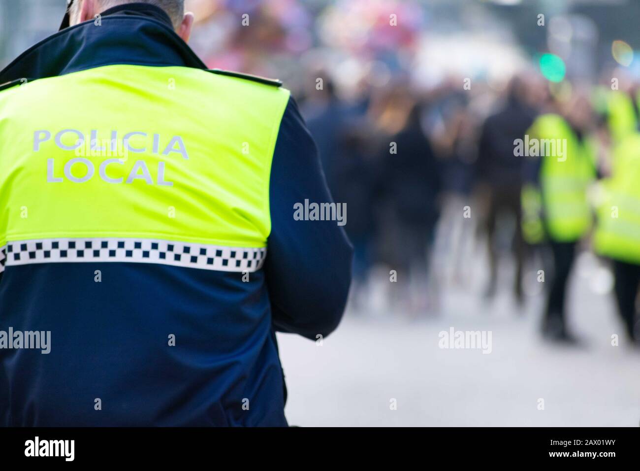 Officer patrol protect spain spanish spanish hi-res stock photography ...