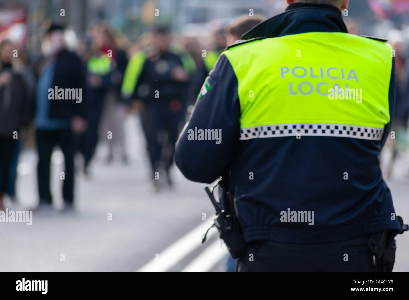 Officer patrol protect spain spanish spanish hi-res stock photography ...