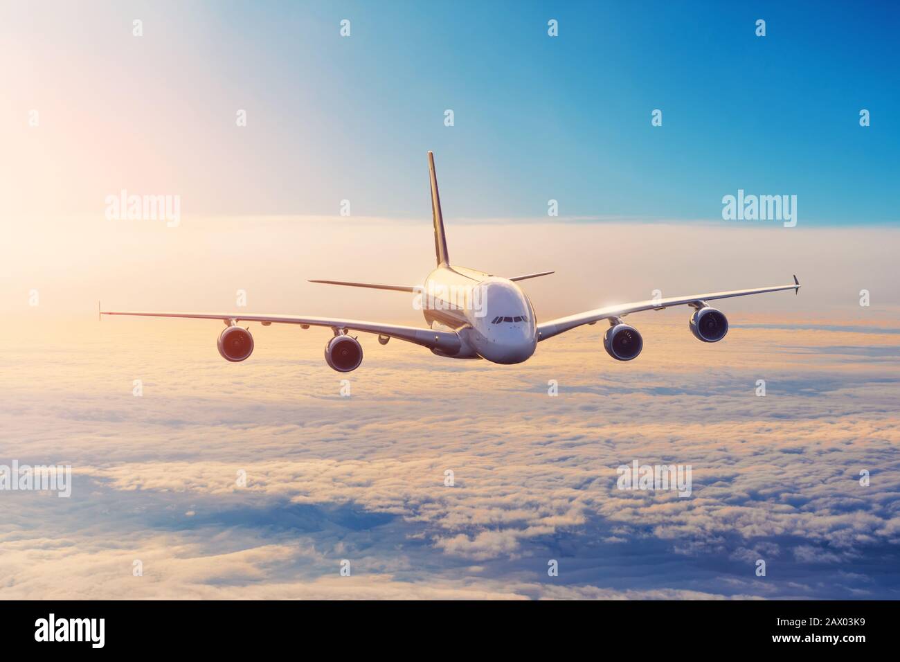 Very big plane hi-res stock photography and images - Alamy