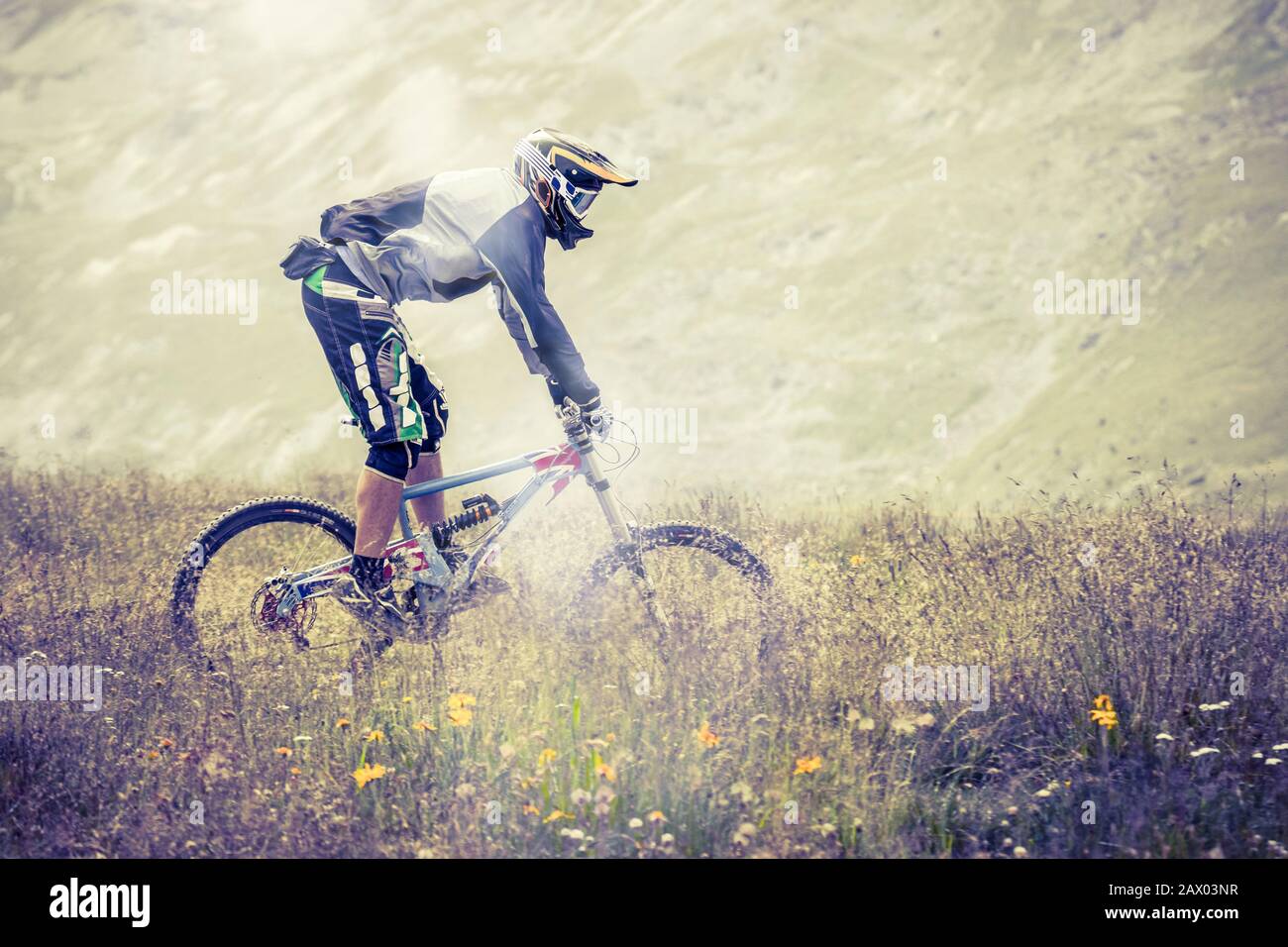 Acrobatic cyclist hi-res stock photography and images - Alamy