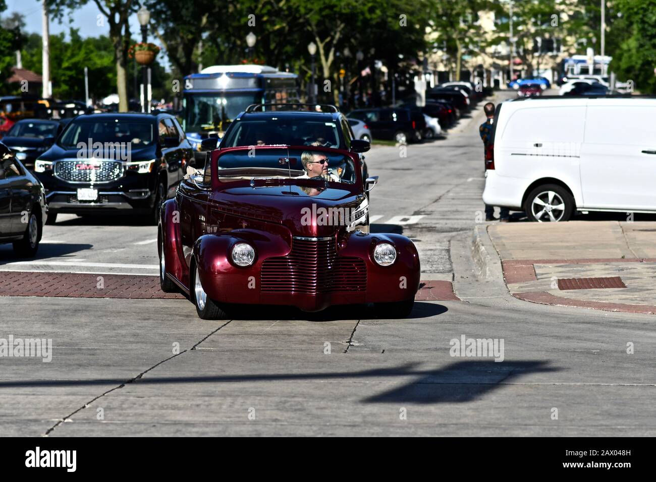 Vintage maroon car hi-res stock photography and images - Alamy