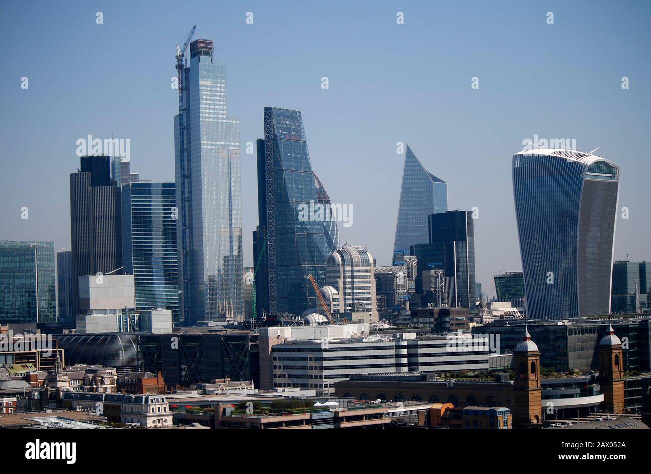 Skyline von London: Bishopsgate Tower, Leadenhall Building ("Käsereibe ...