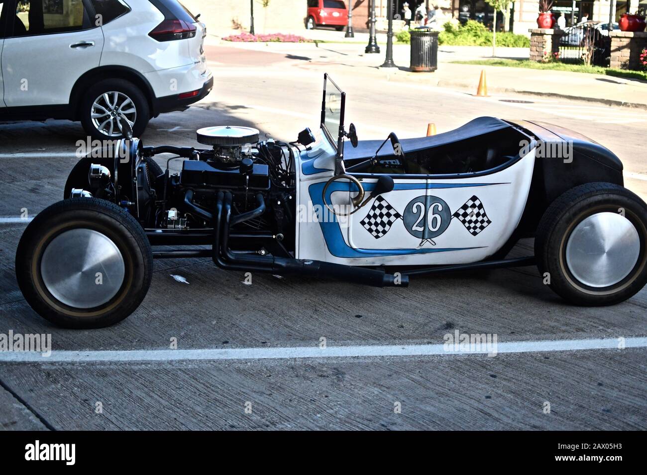 Black hot rod car hi-res stock photography and images - Alamy