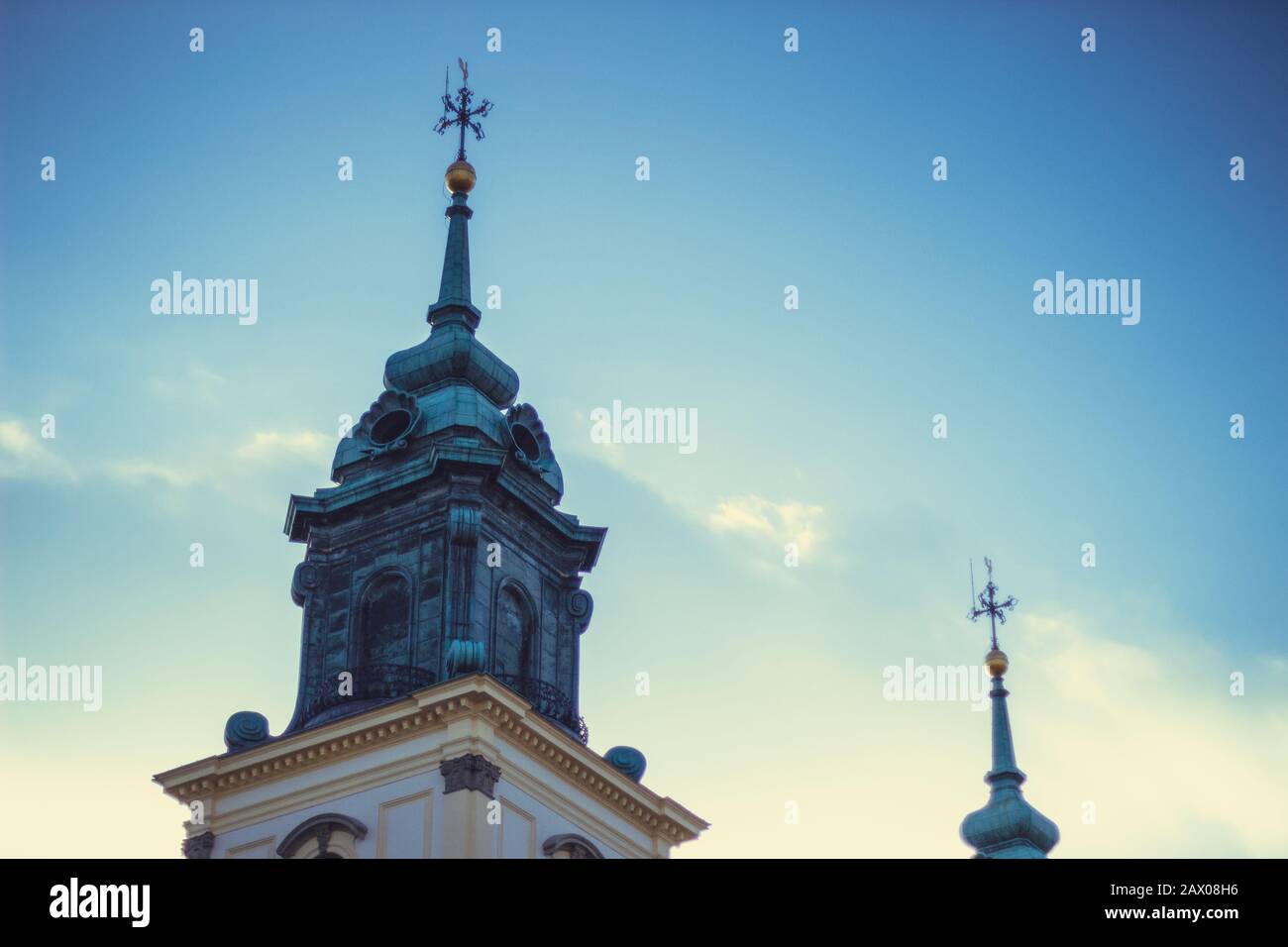 Market square cross low hi-res stock photography and images - Alamy