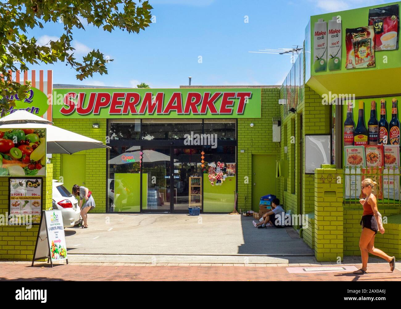 Australian grocery shopping hi-res stock photography and images - Alamy