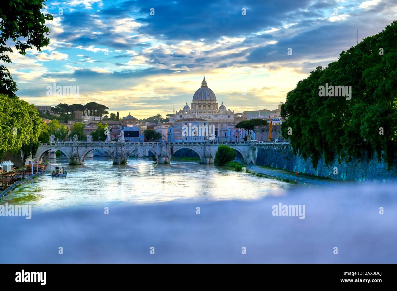 A view along the Tiber River towards Vatican City in Rome, Italy Stock ...