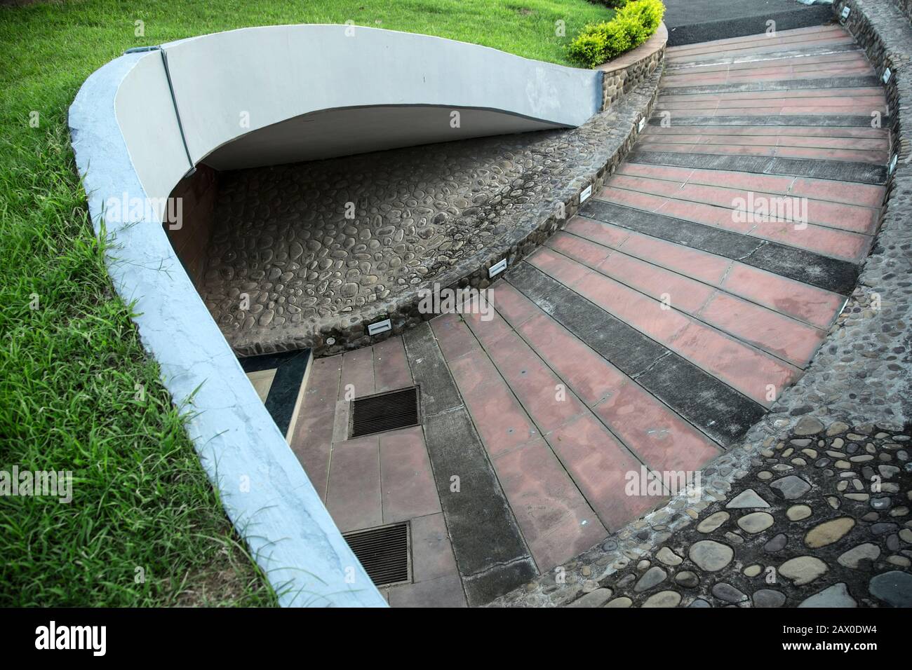 Curved Stone Architecture Stock Photo - Alamy