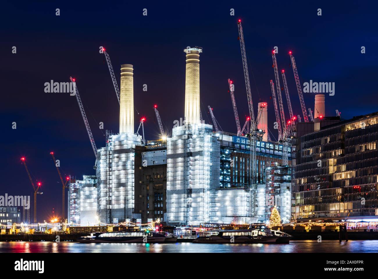 London at battersea power station hi-res stock photography and images ...