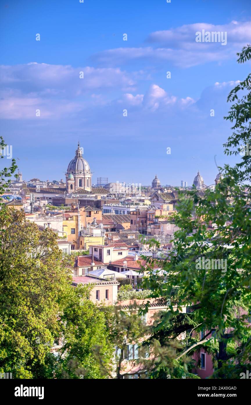 Rooftops in rome italy hi-res stock photography and images - Alamy