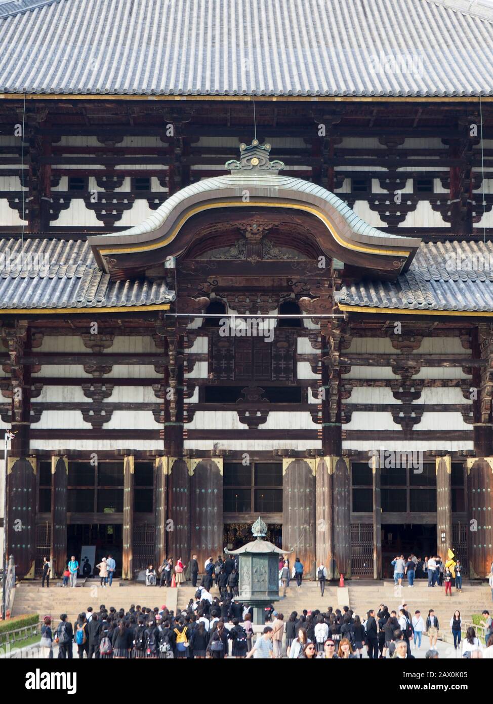 Nara, Japan - 15 Oct 2018: Great Buddha Hall (Daibutsuden) of Tōdai-ji ...