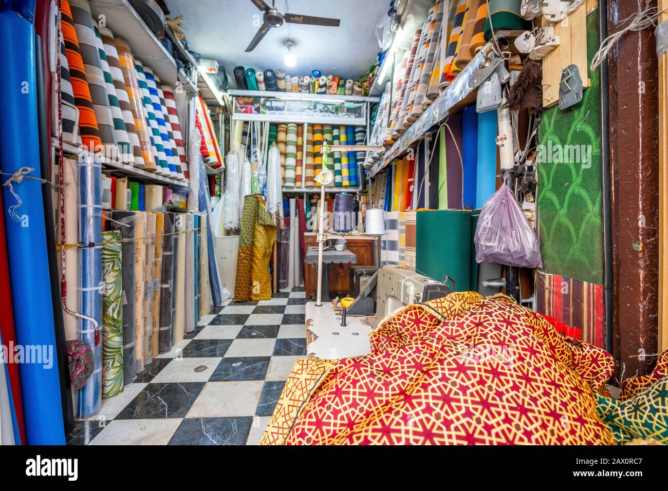 Arabic tailor hi-res stock photography and images - Alamy