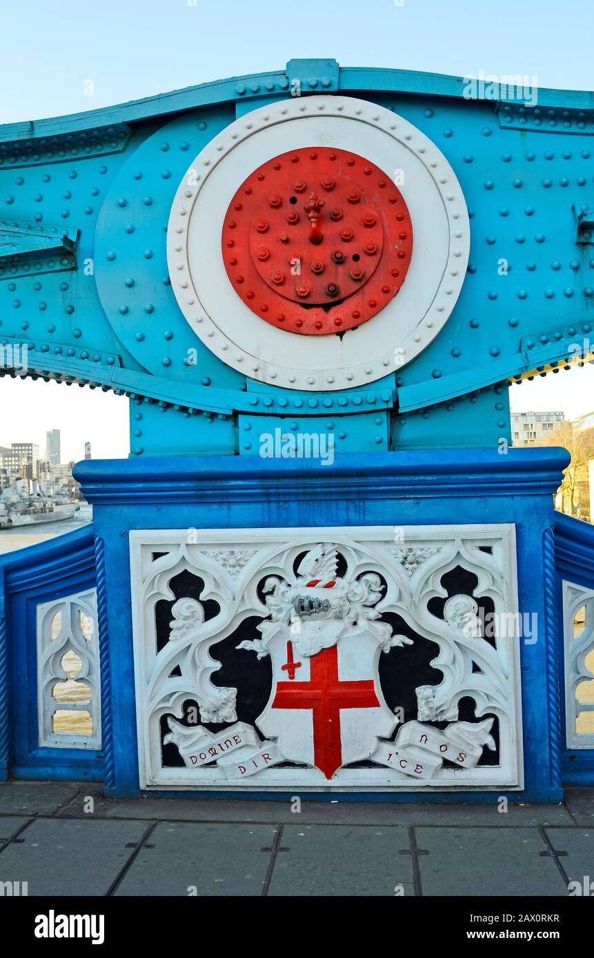 Link tower hi-res stock photography and images - Alamy